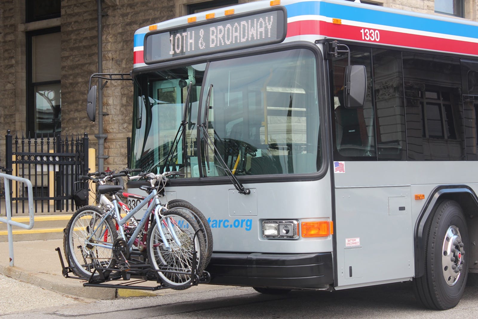 Heading to Thunder Over Louisville? What to know about TARC routes