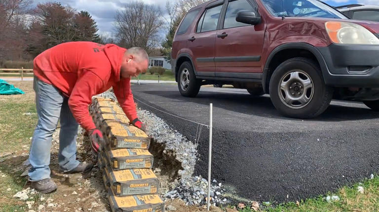 How to build a retaining wall using only concrete bags