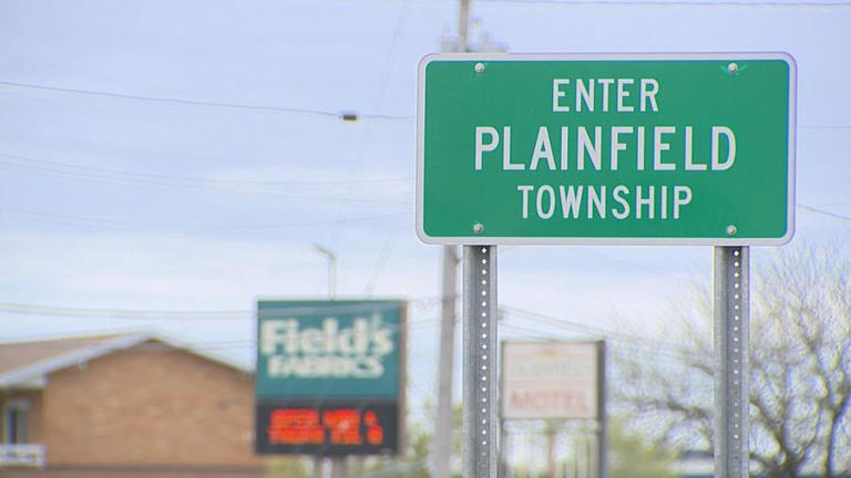 Plainfield Township roundabout opens after construction