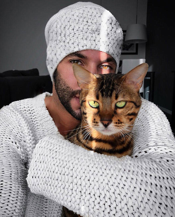 30 adorable photos of cat dads and their furry friends