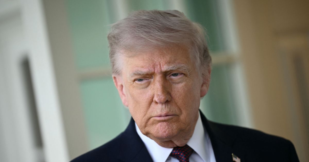 Trump deletes allegedly 'blasphemous' image, explains his intent