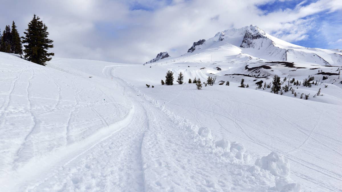 Timberline Lodge projected closing date leaked, season ending early
