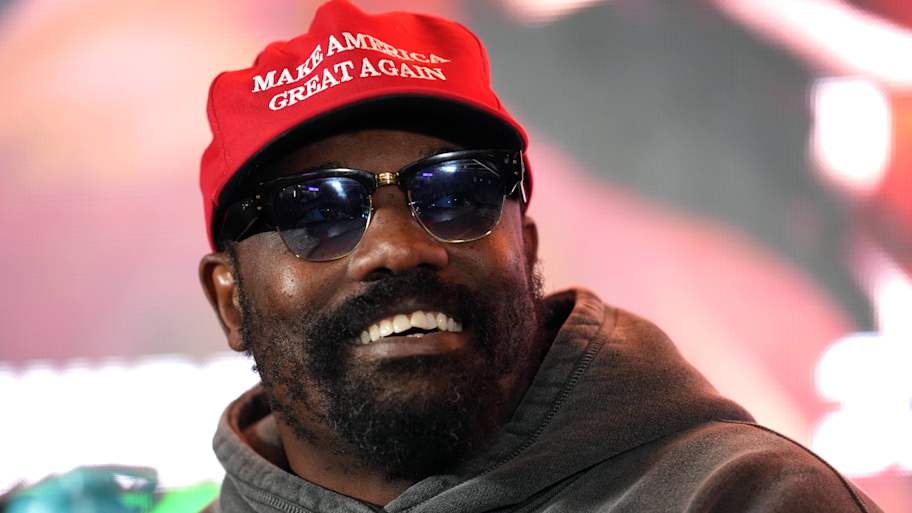 Derek Chisora makes shock retirement U-turn just one week after final fight