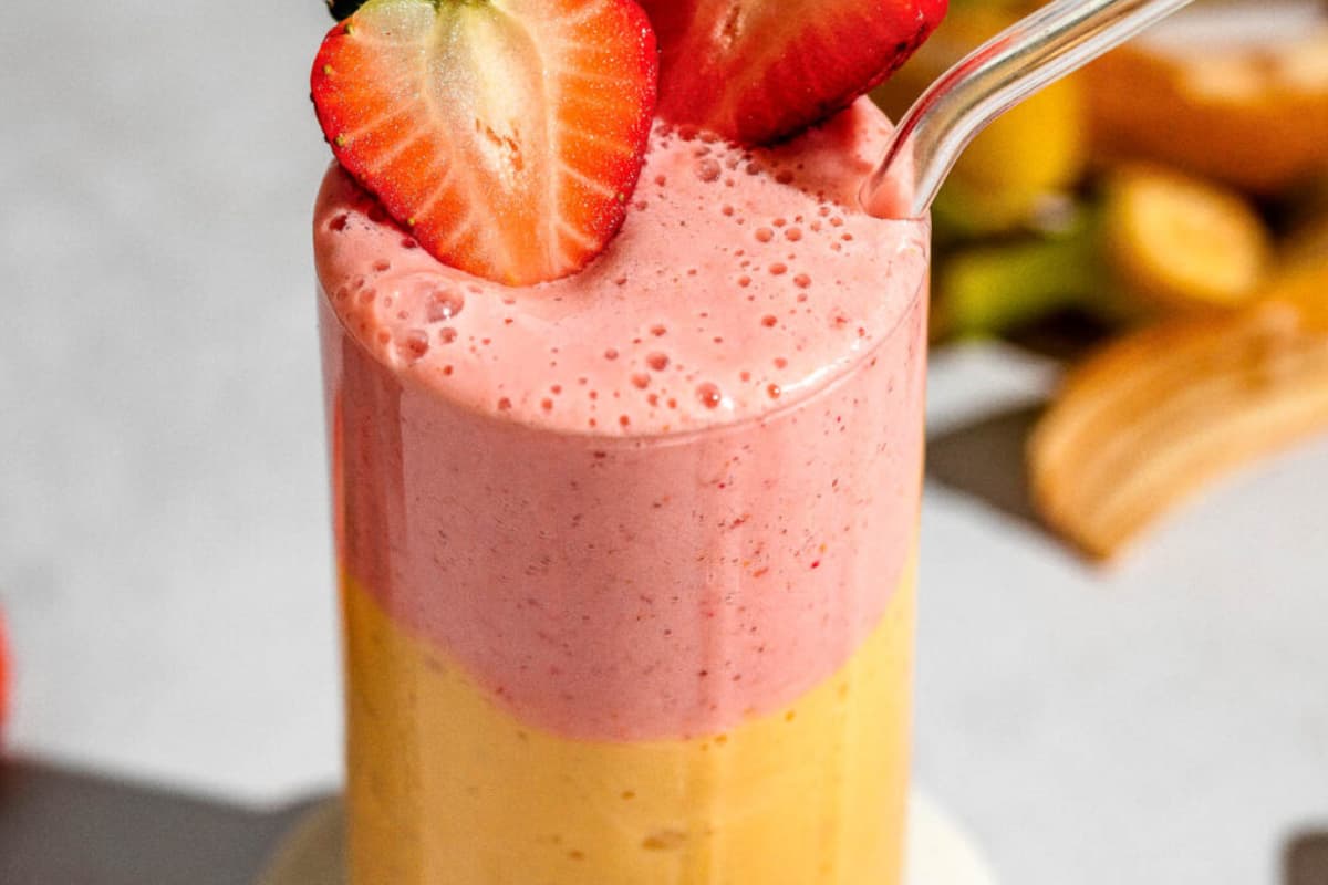 22 smoothie recipes (for when you want something quick but still good)