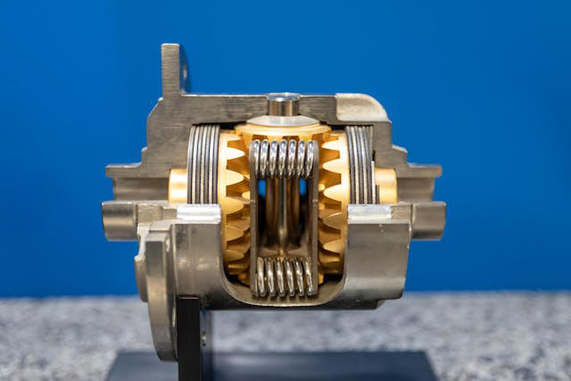Welcome to diff world: 6 types of differentials and how they work