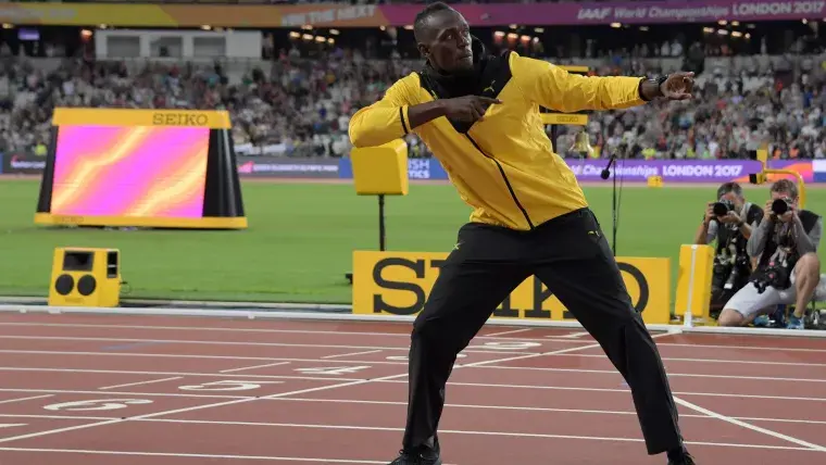 18-year-old sprinter Gout Gout crushes 200-meter record previously held ...