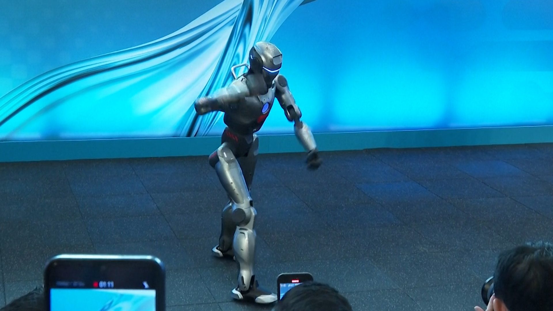 Humanoid robot PM01 shows off dance moves