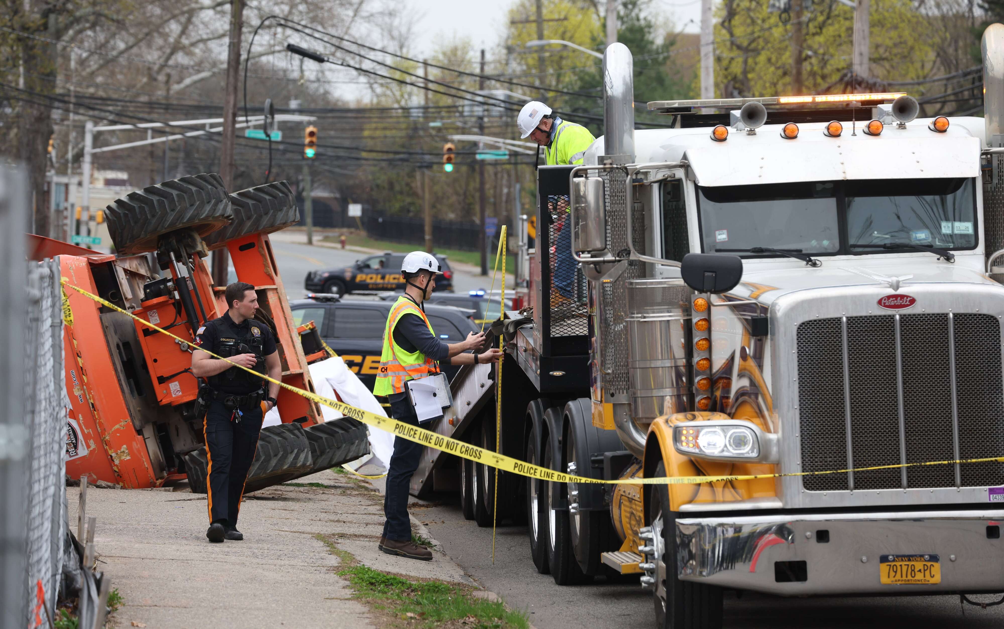 Construction accident leaves 1 dead as lift topples lift in NJ town ...