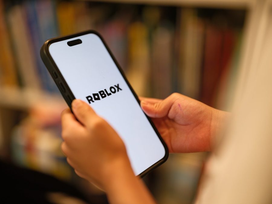 Roblox to roll out new age-based accounts, parental controls