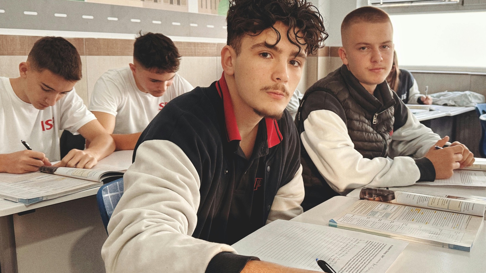 10 stereotypical high school cliques we all used to be in & 10 reasons ...
