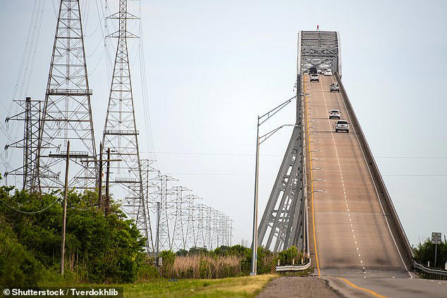 Texas bridge notorious for being one of scariest drives reopens after ...