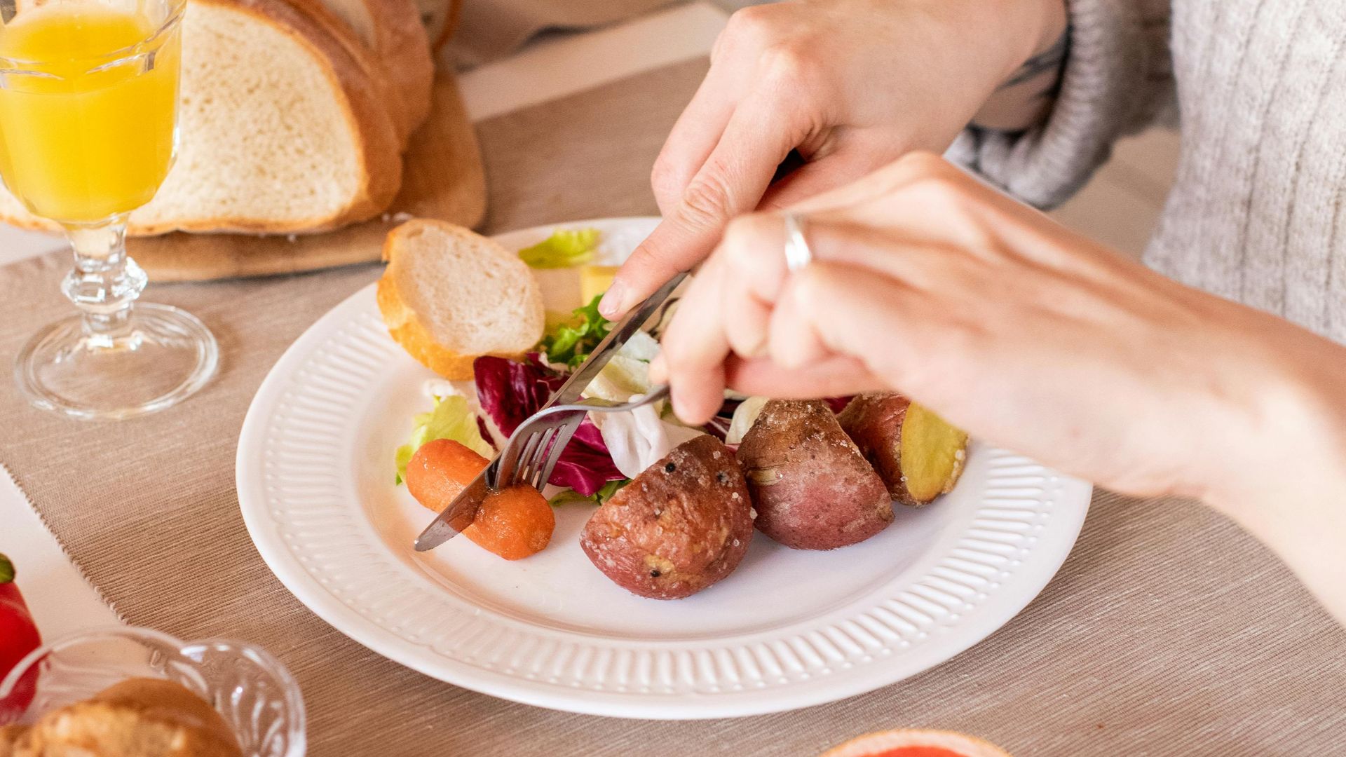 20 kidney-friendly foods for seniors with reduced renal function