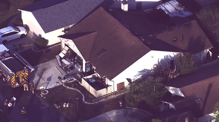 1 dead in Winter Springs house fire, officials say