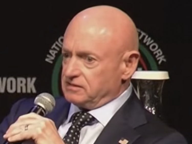 Sen. Kelly: The last thing I would want in a space shuttle crew would ...