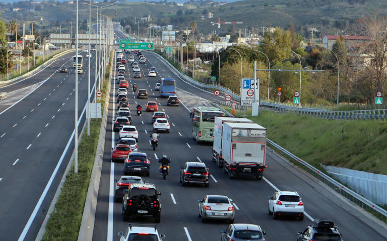 Σε εξέλιξη η έξοδος των εκδρομέων για την Πρωτομαγιά – Αυξημένη η ...