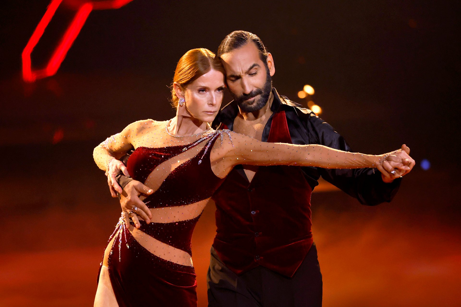 Vorzeitiges „Let's Dance“-Aus für Esther Schweins: Dieser Promi erhält ...