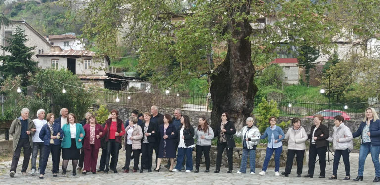 Αττική Περιφέρεια: Παραδοσιακοί τελετουργικοί χοροί στις Κοινότητες των ...