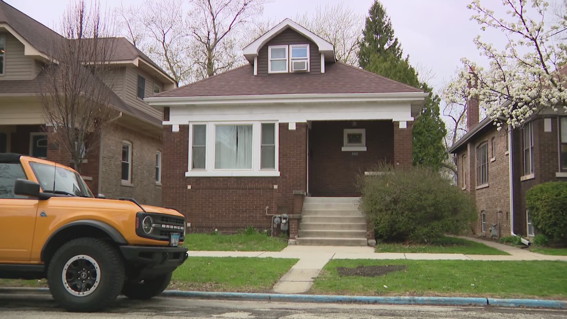 Short-term rentals spark controversy among residents in Forest Park ...