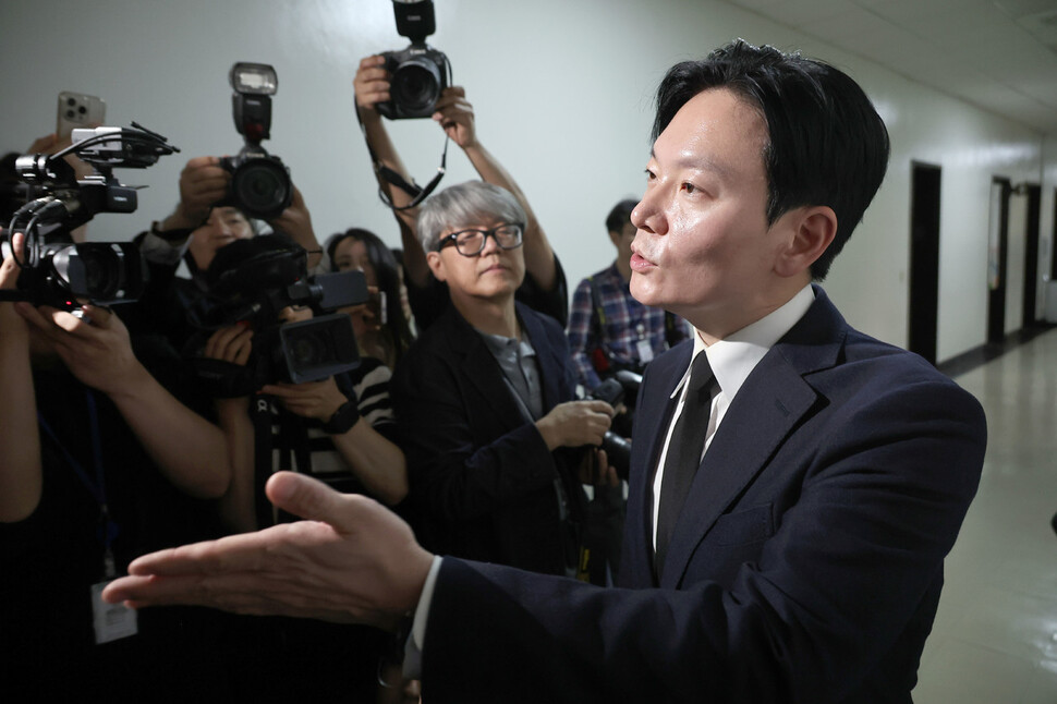 박상용, 또 증인 선서 거부…발언 기회 요구하다 퇴장당해