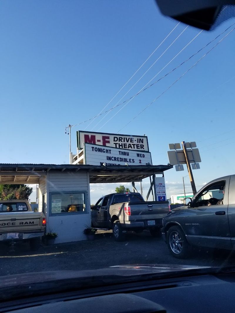 This Oregon drive-in feels like a nostalgic slice of classic American ...