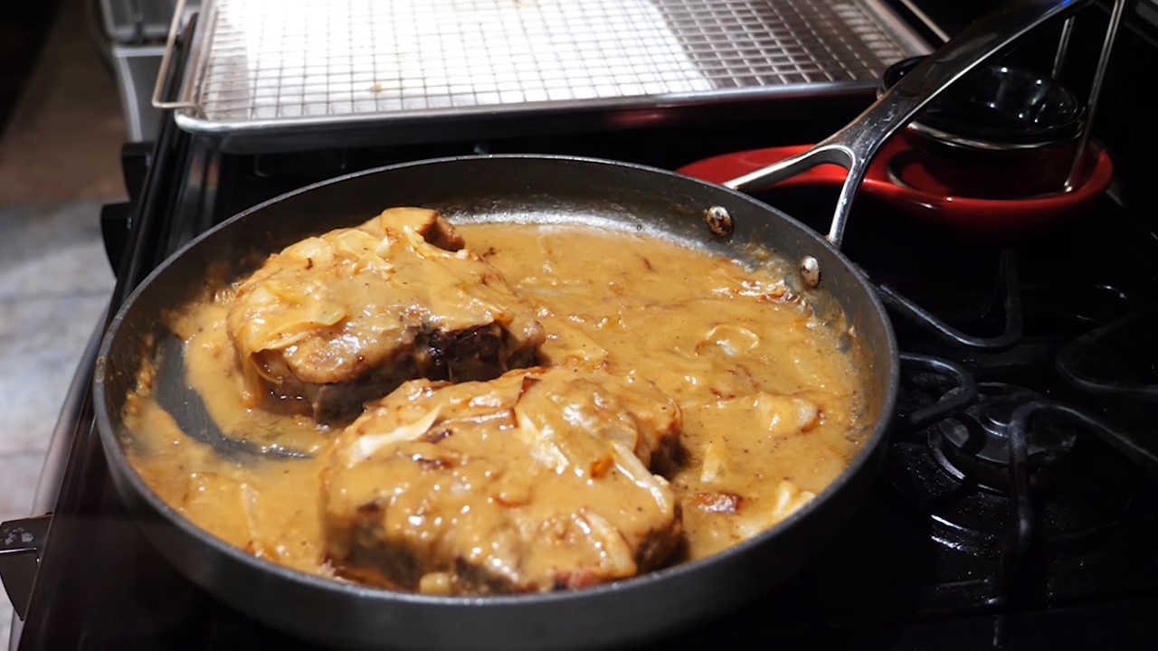 Easy smothered pork chops