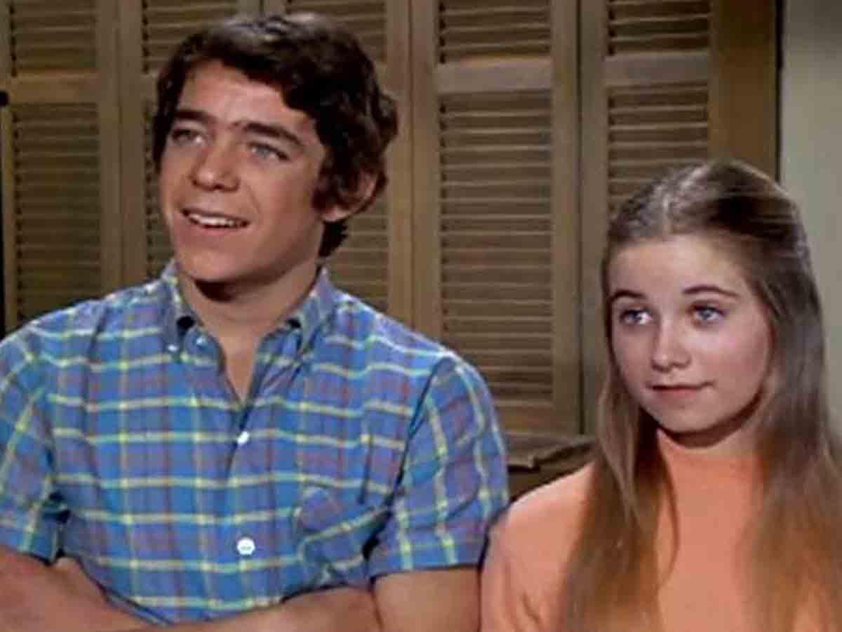 They played lovers on-screen—then things got real behind the scenes