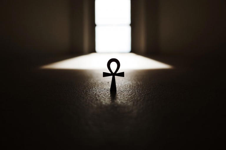 Ankh meaning in Black culture – spiritual enlightenment