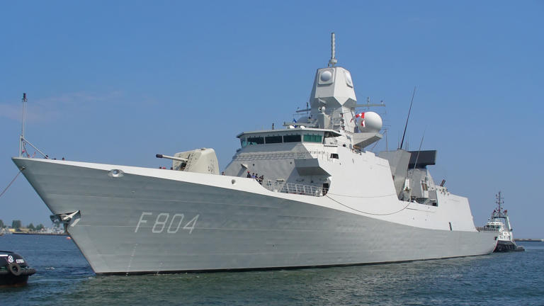 Ohne Geschütz an Bord: Niederländische 144-Meter-Fregatte nimmt Kurs ...
