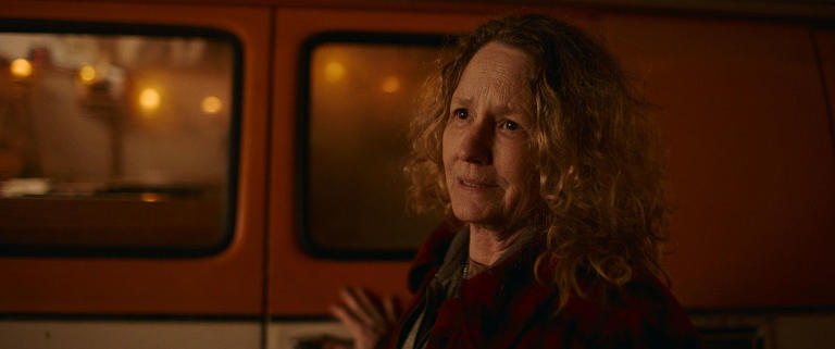 Passenger trailer and poster released by Paramount
