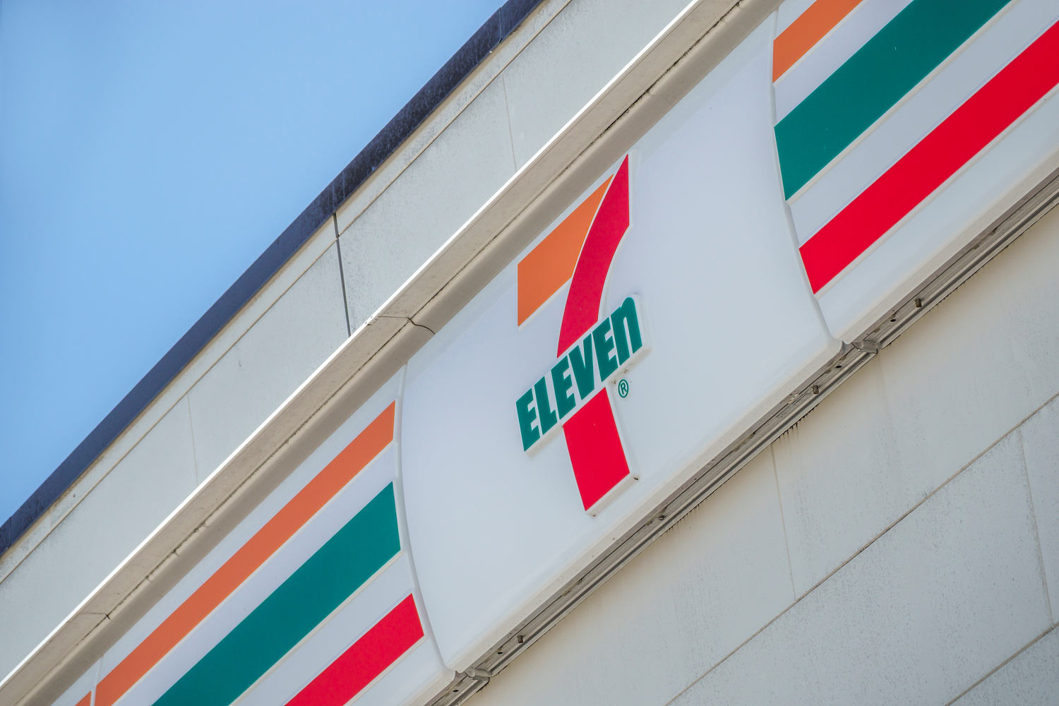 7-Eleven plans to close over 600 stores this year