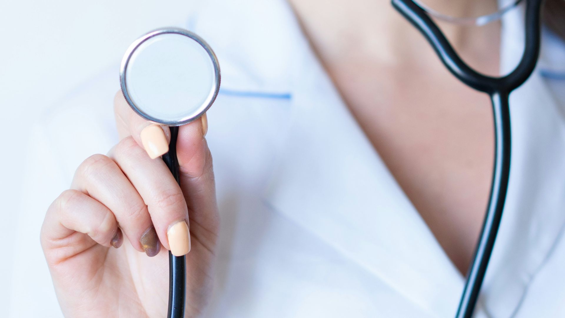 10 signs you're not cut out to be a doctor & 10 that say you are