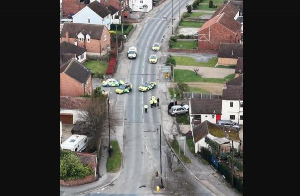 Man, 30, killed after car smashes into lamp-post in Doncaster crash