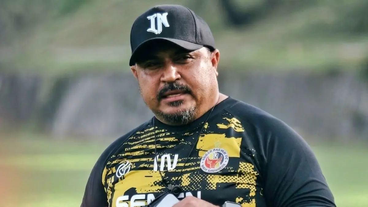 Imran Nahumarury siapkan taktik khusus! Semen Padang bidik kemenangan ...