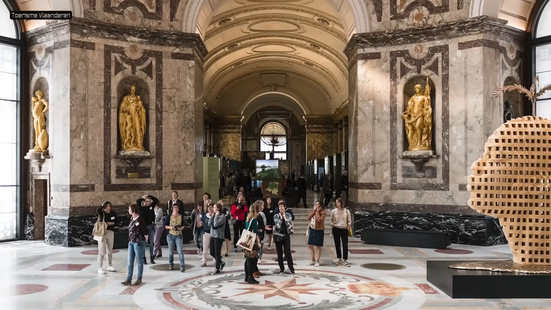 This museum honors war criminals - and it was bombed over it