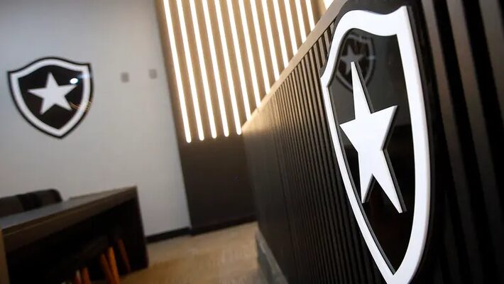 Botafogo não tem dinheiro para pagar salários, mas recuperação judicial ...
