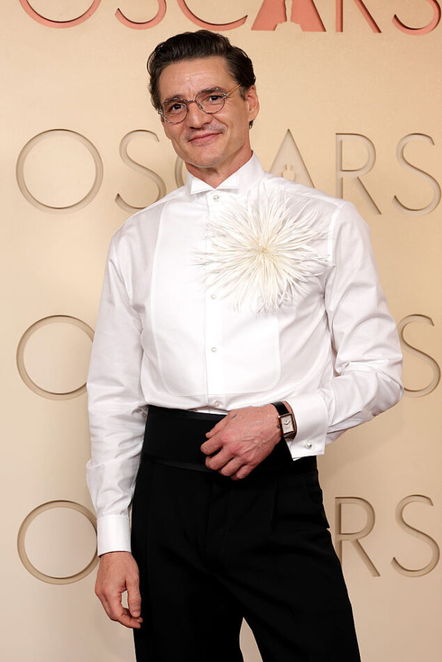 Se Chanel non ha una linea uomo, perché ha annunciato Pedro Pascal come ...