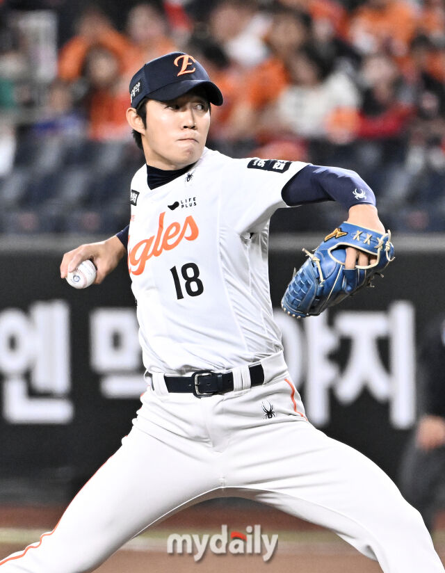 [MD포토] 이상규, '이 악물고 투구'