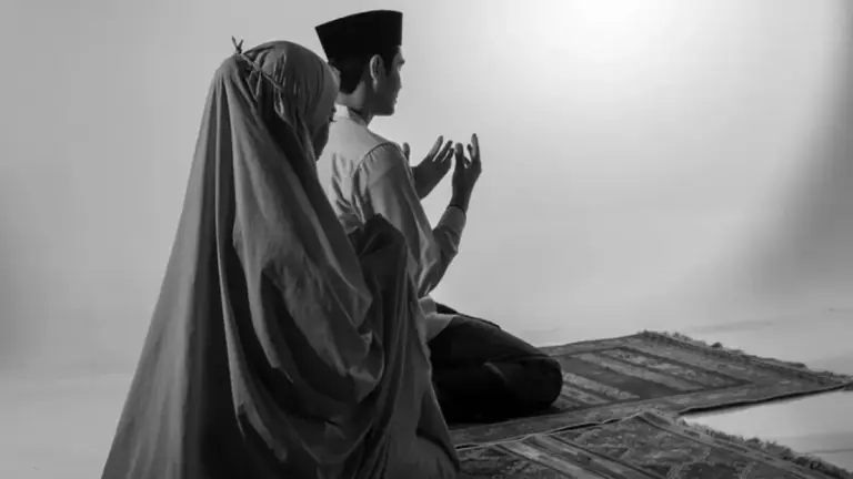 Simak jadwal shalat untuk wilayah Cirebon besok Jumat, 22 Mei 2026