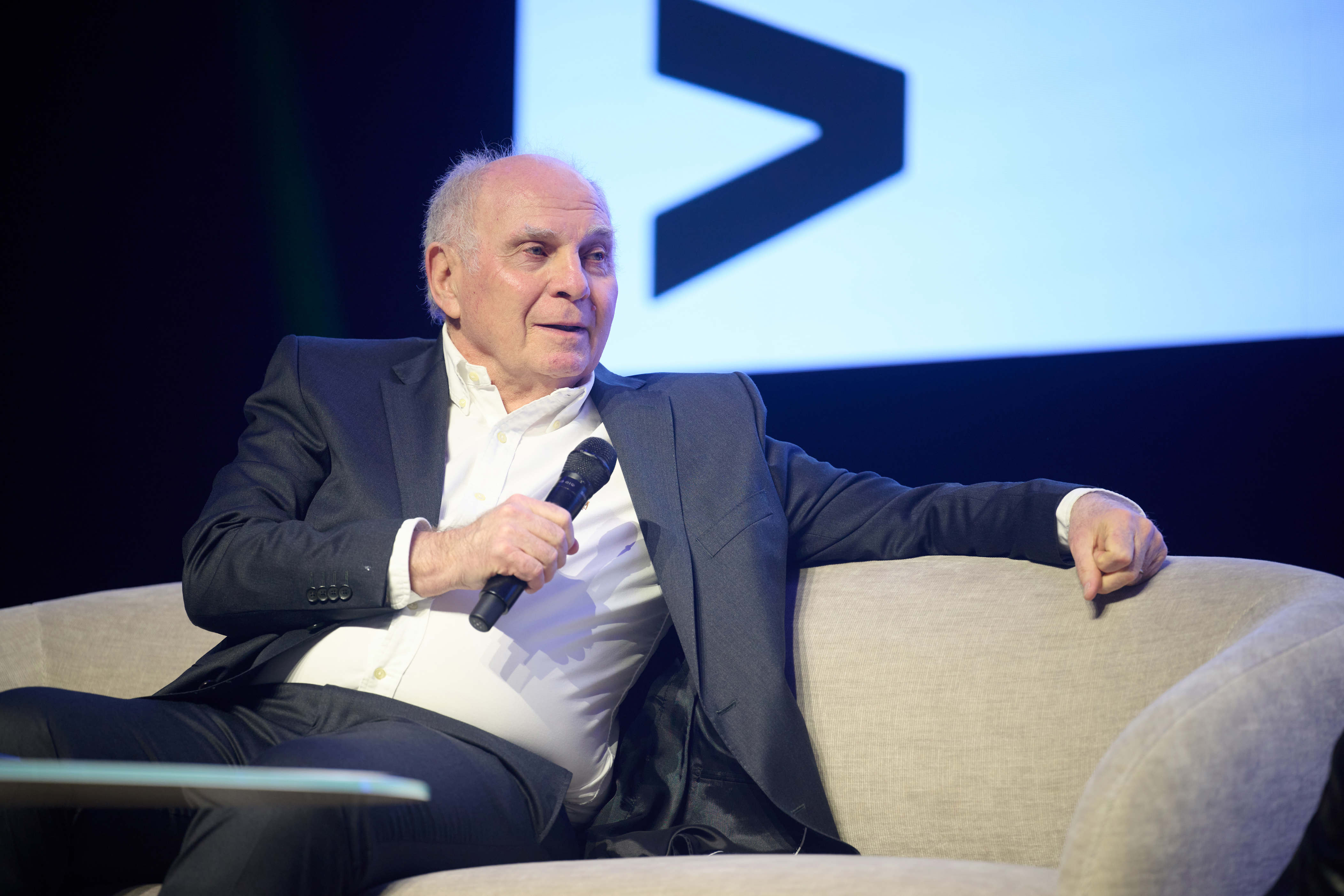 Uli Hoeneß under fire for hiring Max Eberl at Bayern Munich