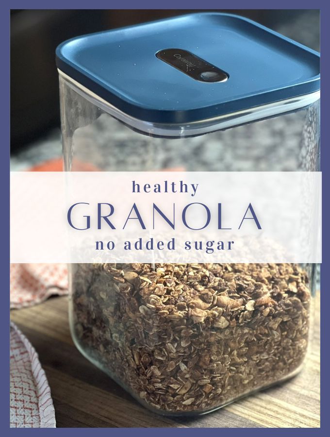 No added sugar granola (naturally sweetened & crunchy)
