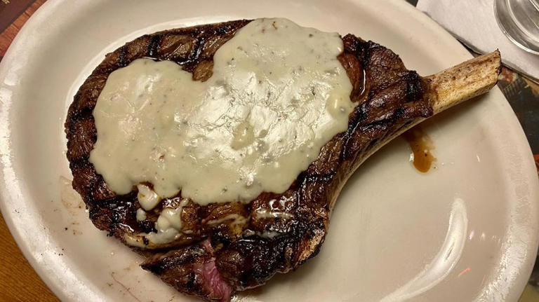 4 Texas Roadhouse add-ons worth the money, and 3 to skip
