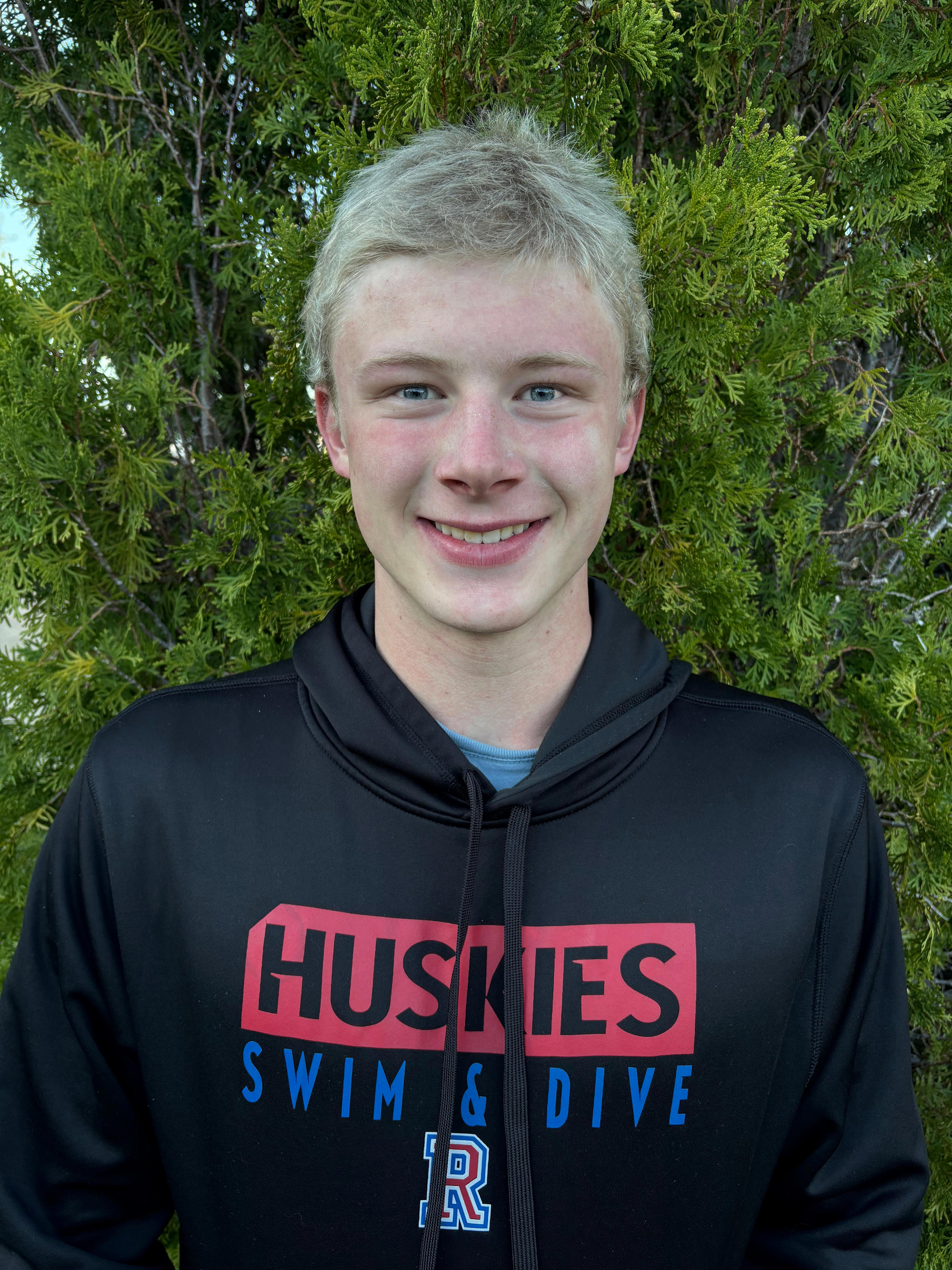 Cast your vote for Champion Chevrolet Boys Athlete of the Week!