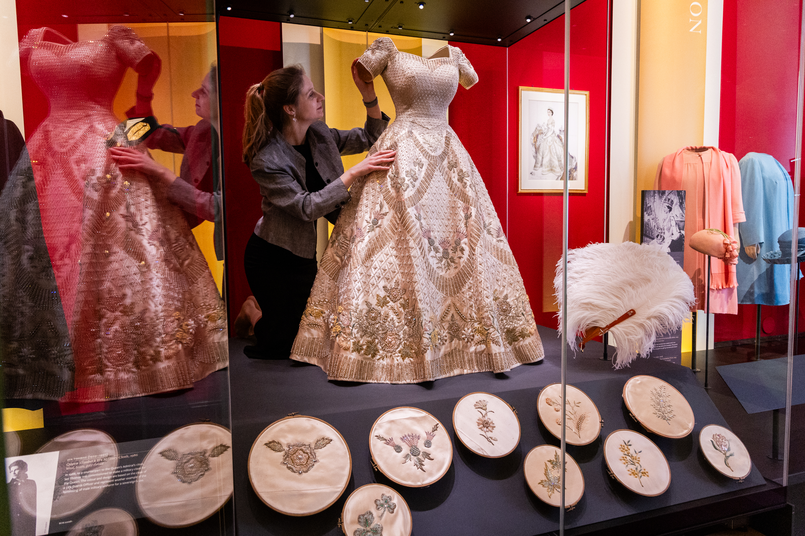 From sparkling tiaras to pastel hats, new Buckingham Palace exhibition ...