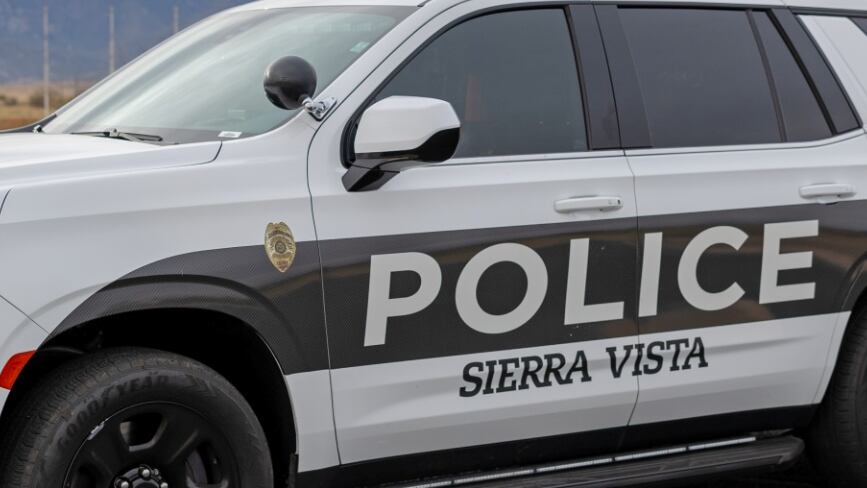 3 adults, 3 kids involved in shootout, car wreck in Sierra Vista ...