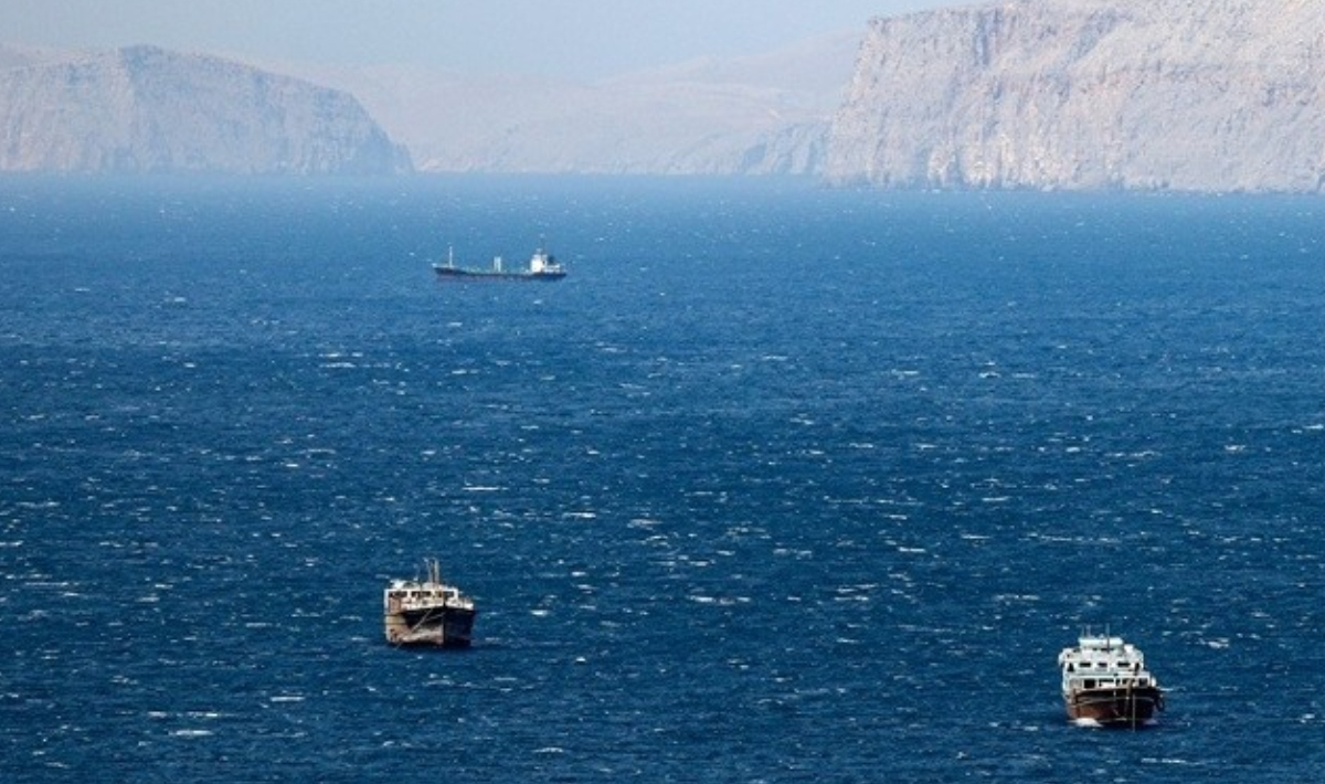 Ινδία: Eπιβεβαιώνει την επίθεση σε πλοία της στα Στενά του Ορμούζ