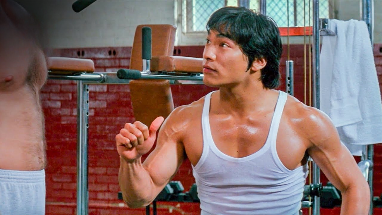 Bruce owns bullies in the gym | Dragon: The Bruce Lee Story