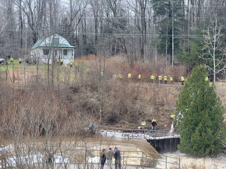 Officials declare emergency in Benzie County over dam threat