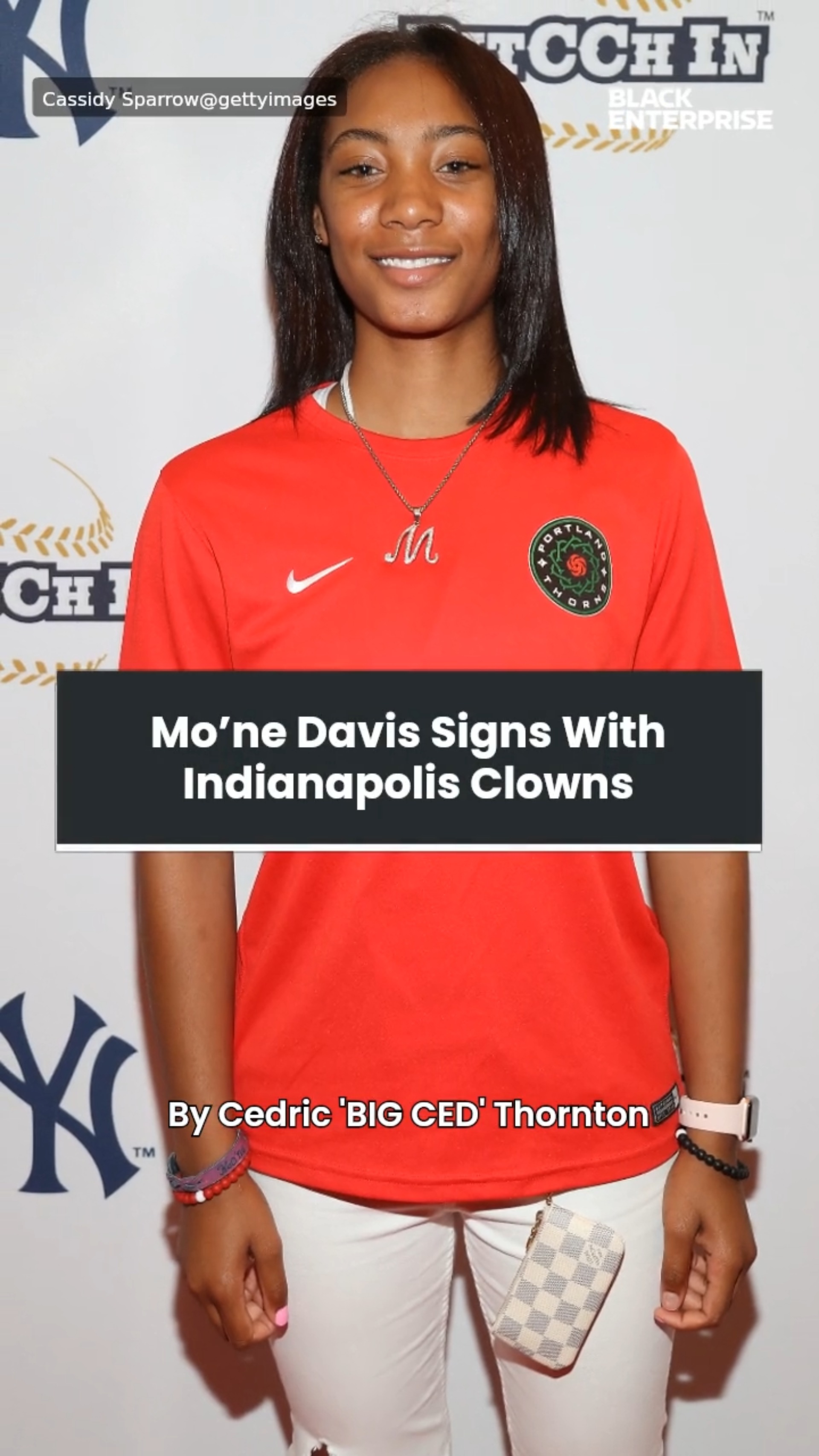 Mo'ne Davis signs with Indianapolis Clowns