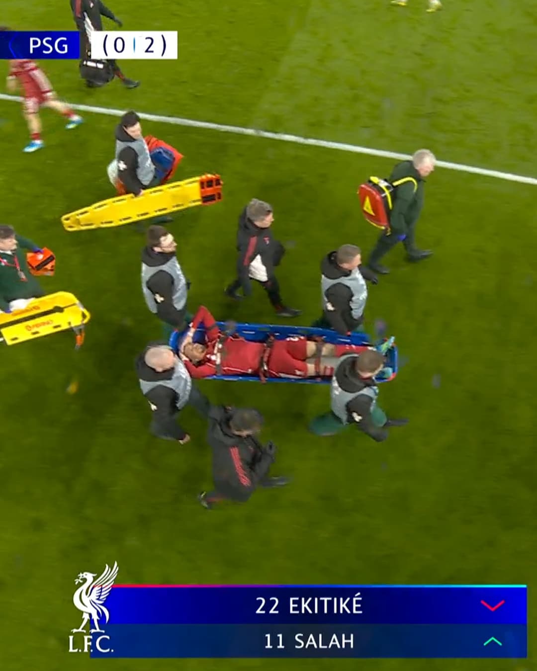 Liverpool-PSG : la terrible image d'Hugo Ekitike sorti sur civière à ...