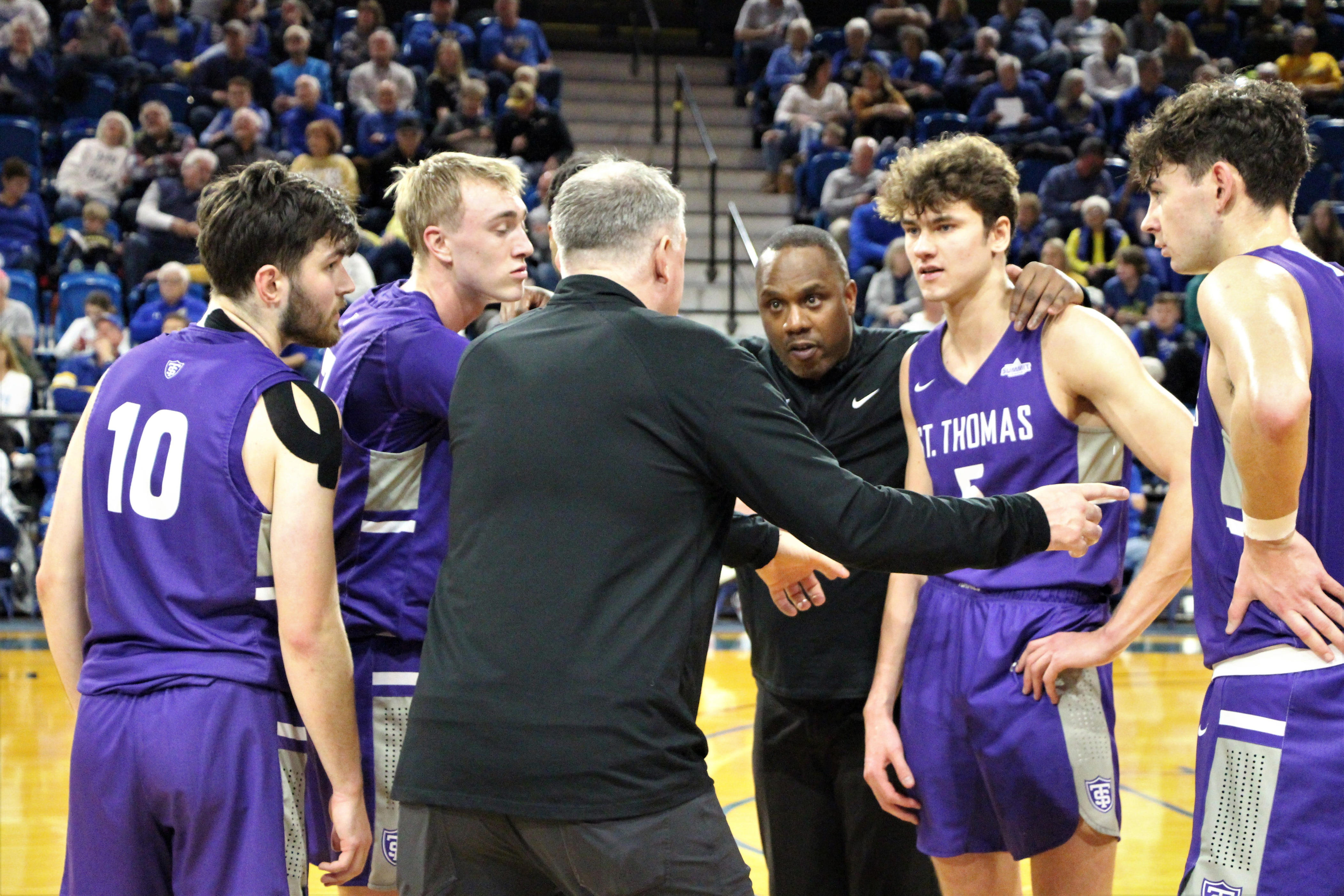 Matt Painter finalizes Purdue basketball coaching staff with former ...